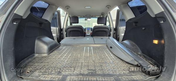 Melns Hyundai Santa Fe 2008 Tallina, ar dzinēja tilpumu 2.70 L un nobraukumu 0 tūkst. km par 3099 €, foto 7 vietnē AUTOMOTO.COM.LV