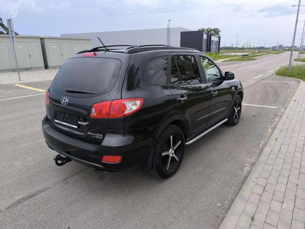 Melns Hyundai Santa Fe 2008 Marijampole, ar dzinēja tilpumu 2.19 L un nobraukumu 326 tūkst. km par 3650 €, foto 5 vietnē AUTOMOTO.COM.LV