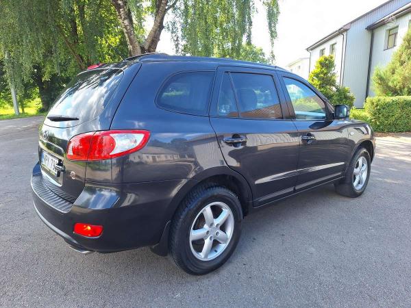 Hyundai Santa Fe 2008 KelmÄ vietnÄ Melns Hyundai Santa Fe 2008 KelmÄ, ar dzinÄja tilpumu 2.20 L un nobraukumu 230 tÅ«kst. km par 3700 ā¬, foto 3 vietnÄ AUTOMOTO.COM.LV