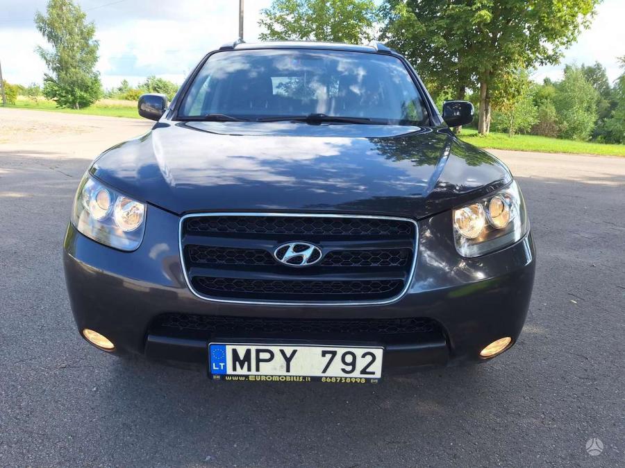 Melns Hyundai Santa Fe 2008 Kelmė, ar dzinēja tilpumu 2.20 L un nobraukumu 230 tūkst. km par 3700 €, foto 4 vietnē AUTOMOTO.COM.LV