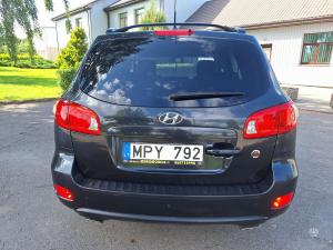 Melns Hyundai Santa Fe 2008 Kelmė, ar dzinēja tilpumu 2.20 L un nobraukumu 230 tūkst. km par 3700 €, foto 5 vietnē AUTOMOTO.COM.LV