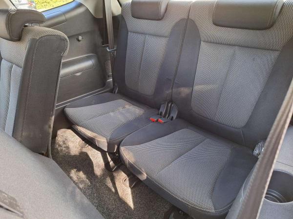 Hyundai Santa Fe 2008 KelmÄ vietnÄ Melns Hyundai Santa Fe 2008 KelmÄ, ar dzinÄja tilpumu 2.20 L un nobraukumu 230 tÅ«kst. km par 3700 ā¬, foto 7 vietnÄ AUTOMOTO.COM.LV
