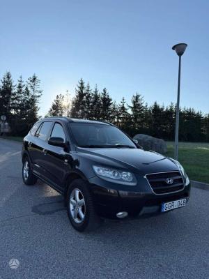 Black Hyundai Santa Fe 2008 in Kaunas, with an engine capacity of 2.19 L and mileage of 290 thousand km for 3400 €, photo  on AUTOMOTO.COM.LV