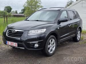 Melns Hyundai Santa Fe 2009 Ogre, ar dzinēja tilpumu 2.20 L un nobraukumu 216 tūkst. km par 5995 €, foto 1 vietnē AUTOMOTO.COM.LV