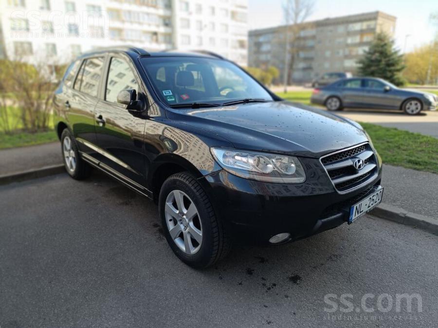 Melns Hyundai Santa Fe 2009 Rīga, ar dzinēja tilpumu 2.20 L un nobraukumu 248 tūkst. km par 5090 €, foto 3 vietnē AUTOMOTO.COM.LV