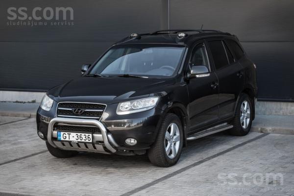 Black Hyundai Santa Fe 2009 in Riga, with an engine capacity of 2.20 L and mileage of 0 thousand km for 4490 €, photo 1 on AUTOMOTO.COM.LV