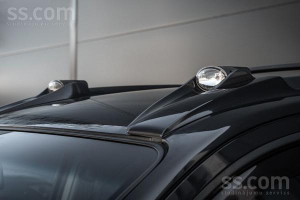Black Hyundai Santa Fe 2009 in Riga, with an engine capacity of 2.20 L and mileage of 0 thousand km for 4490 €, photo 4 on AUTOMOTO.COM.LV