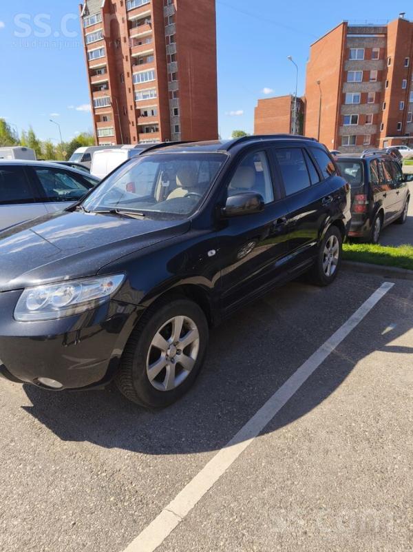 Melns Hyundai Santa Fe 2009 Daugavpils, ar dzinēja tilpumu 2.20 L un nobraukumu 230 tūkst. km par 5800 €, foto 10 vietnē AUTOMOTO.COM.LV