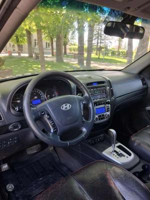 Melns Hyundai Santa Fe 2009 Raseiniai, ar dzinēja tilpumu 2.19 L un nobraukumu 345 tūkst. km par 2400 €, foto 17 vietnē AUTOMOTO.COM.LV