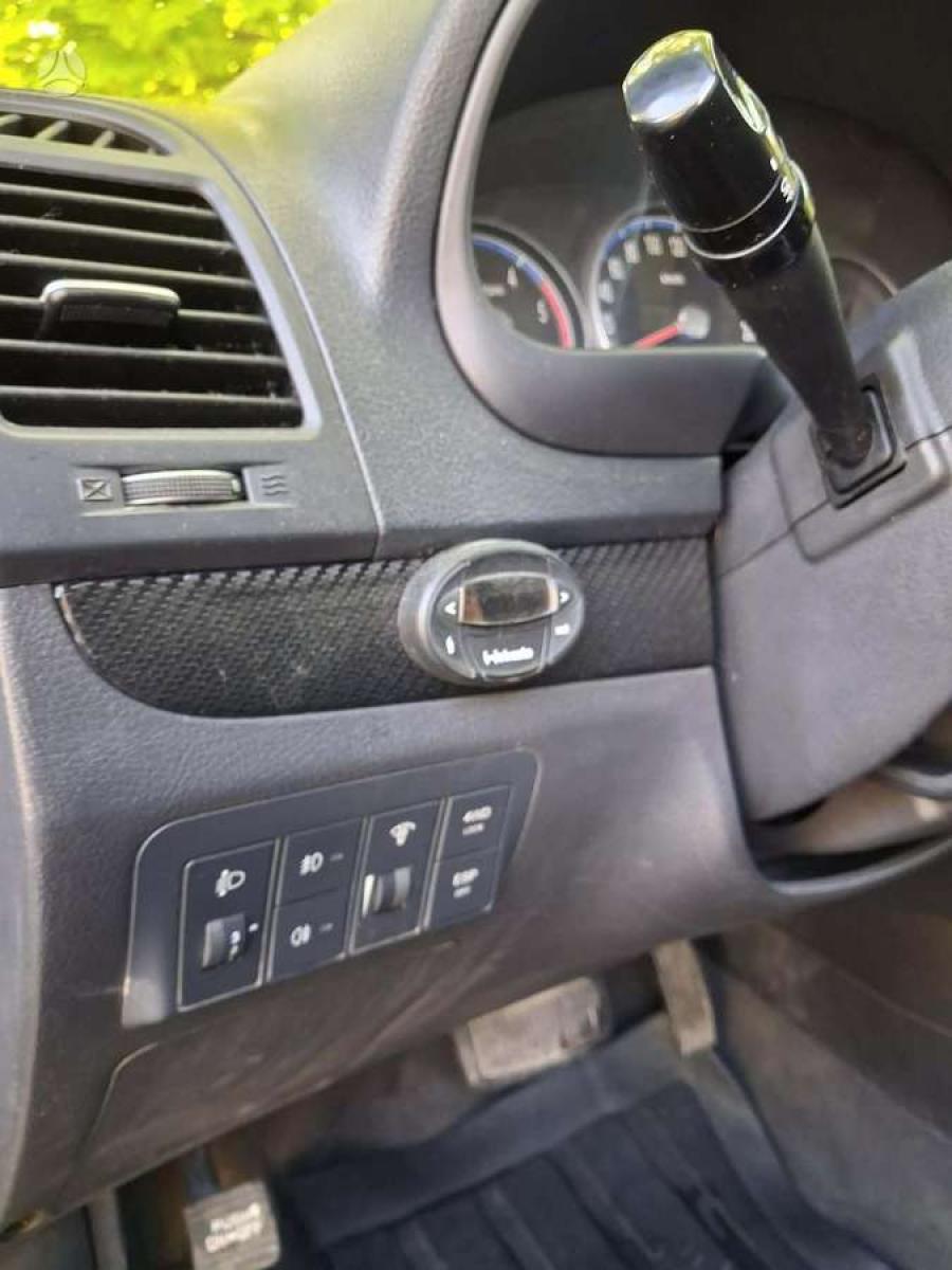Melns Hyundai Santa Fe 2009 Raseiniai, ar dzinēja tilpumu 2.19 L un nobraukumu 345 tūkst. km par 2400 €, foto 28 vietnē AUTOMOTO.COM.LV