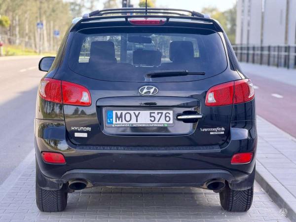 Хендай Санта Фе 2009 в Вильнюс на AUTOMOTO.COM.LV Черный Хендай Санта Фе 2009 в Вильнюс, объемом двигателя 2.19 л и пробегом 297 тыс. км за 2750 €, фото 8 на AUTOMOTO.COM.LV