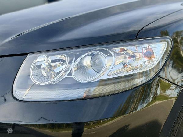 Хендай Санта Фе 2009 в Вильнюс на AUTOMOTO.COM.LV Черный Хендай Санта Фе 2009 в Вильнюс, объемом двигателя 2.19 л и пробегом 297 тыс. км за 2750 €, фото 10 на AUTOMOTO.COM.LV