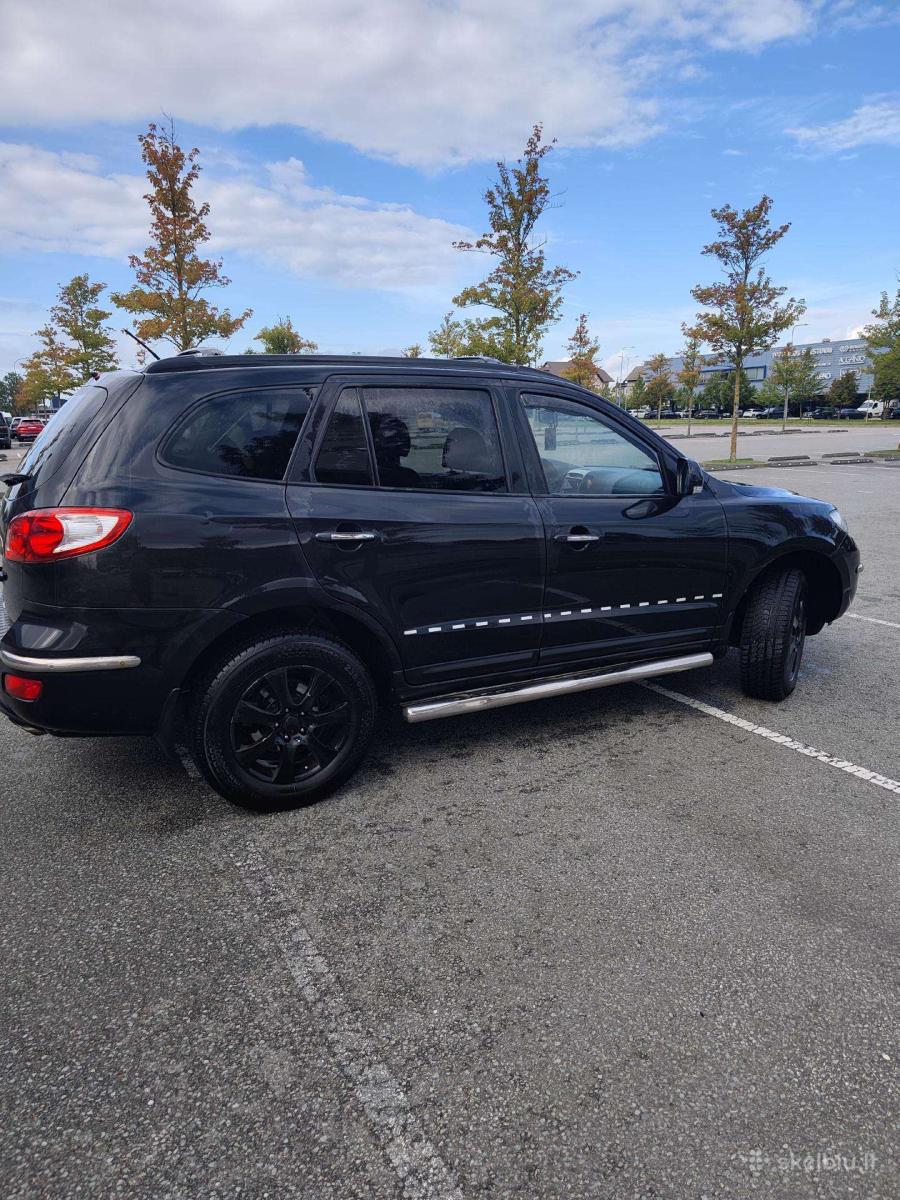 Melns Hyundai Santa Fe 2009 Klaipėda, ar dzinēja tilpumu 2.20 L un nobraukumu 263 tūkst. km par 4600 €, foto 5 vietnē AUTOMOTO.COM.LV