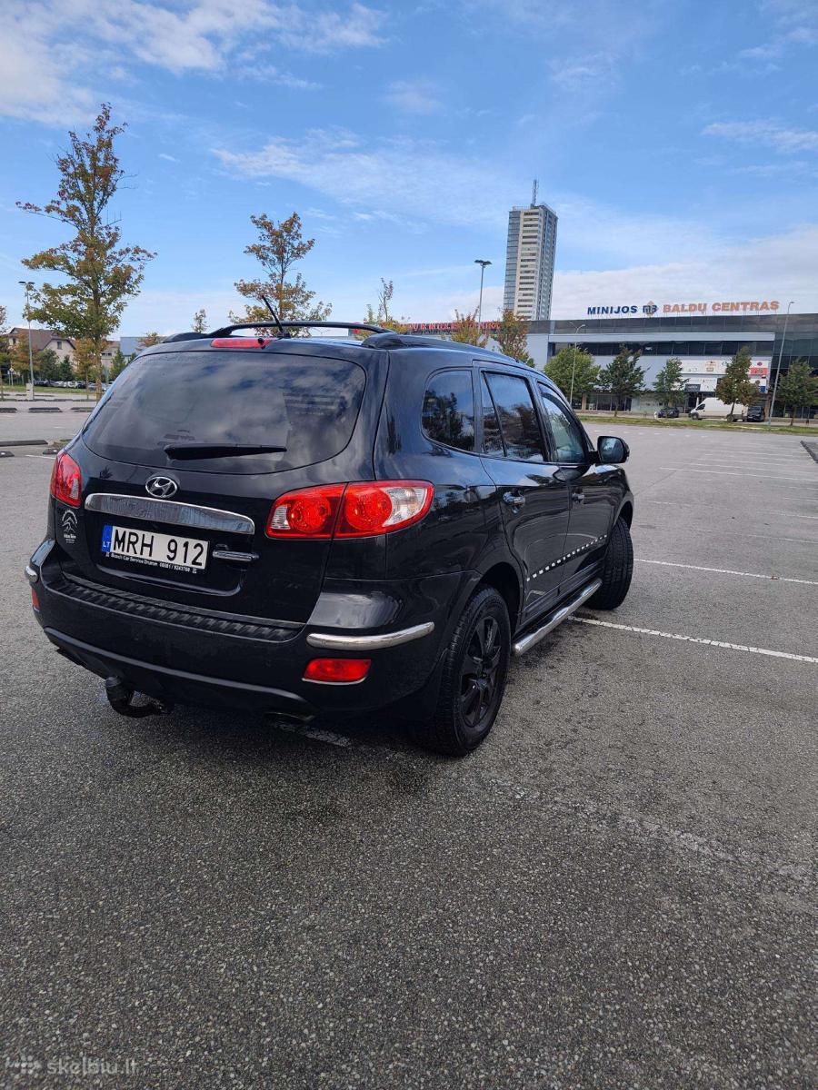 Melns Hyundai Santa Fe 2009 Klaipėda, ar dzinēja tilpumu 2.20 L un nobraukumu 263 tūkst. km par 4600 €, foto 6 vietnē AUTOMOTO.COM.LV