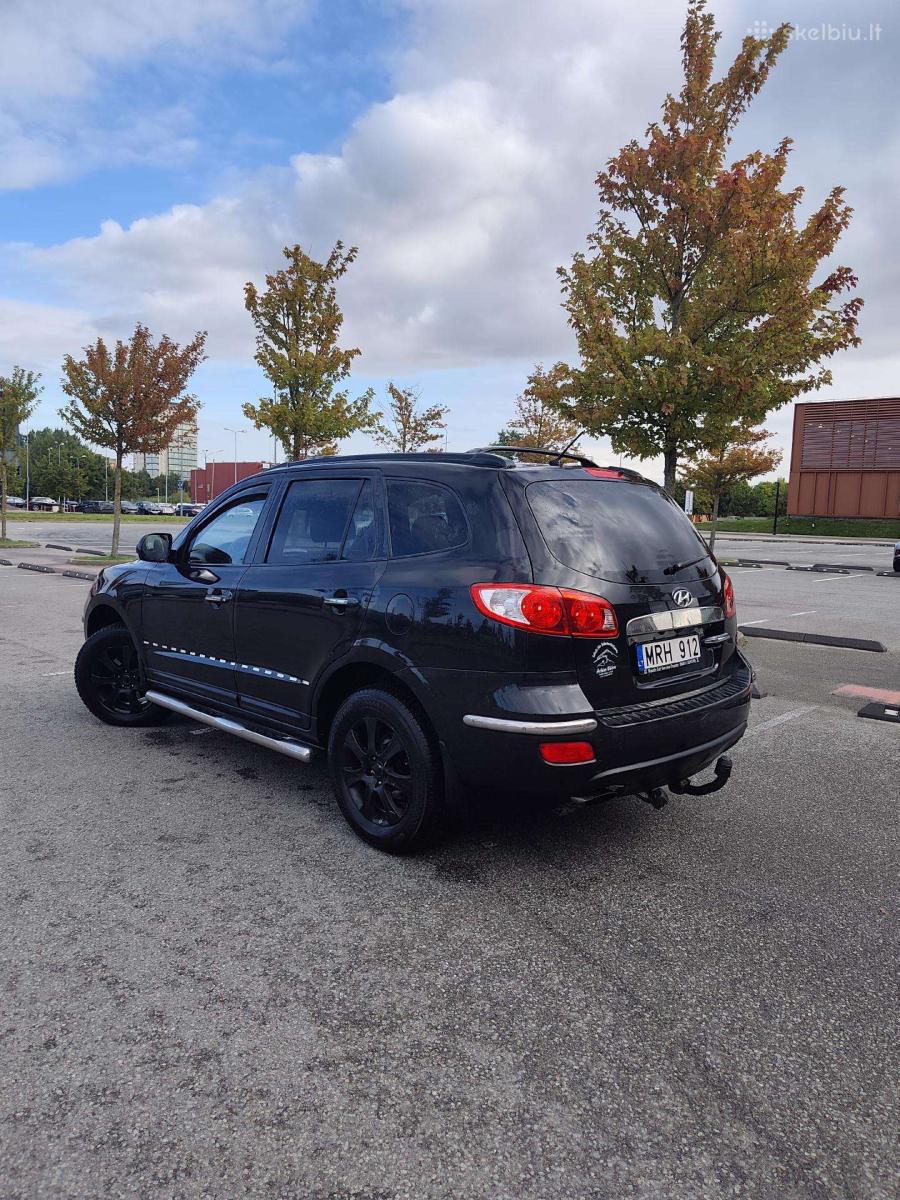Melns Hyundai Santa Fe 2009 Klaipėda, ar dzinēja tilpumu 2.20 L un nobraukumu 263 tūkst. km par 4600 €, foto 8 vietnē AUTOMOTO.COM.LV