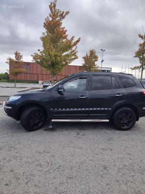 Melns Hyundai Santa Fe 2009 Klaipėda, ar dzinēja tilpumu 2.20 L un nobraukumu 263 tūkst. km par 4600 €, foto 9 vietnē AUTOMOTO.COM.LV