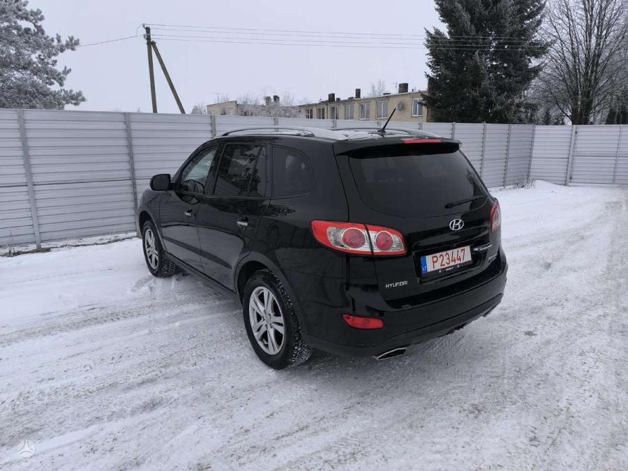 Melns Hyundai Santa Fe 2010 Marijampole, ar dzinēja tilpumu 2.20 L un nobraukumu 245 tūkst. km par 5350 €, foto 3 vietnē AUTOMOTO.COM.LV
