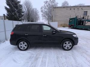 Melns Hyundai Santa Fe 2010 Marijampole, ar dzinēja tilpumu 2.20 L un nobraukumu 245 tūkst. km par 5350 €, foto 6 vietnē AUTOMOTO.COM.LV