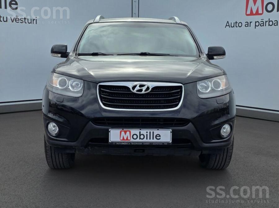 Melns Hyundai Santa Fe 2010 Rīga, ar dzinēja tilpumu 2.20 L un nobraukumu 217 tūkst. km par 6900 €, foto 3 vietnē AUTOMOTO.COM.LV