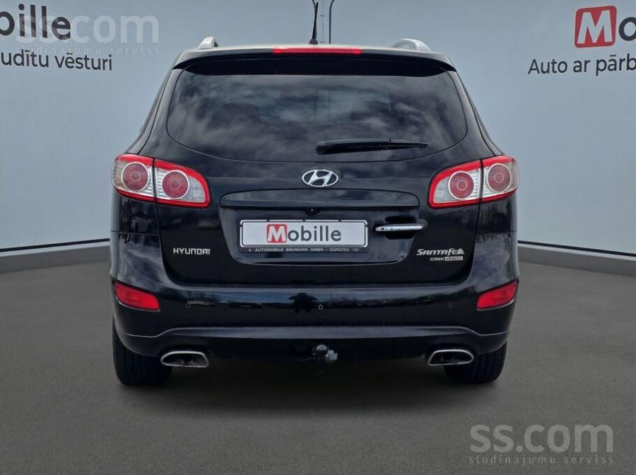 Melns Hyundai Santa Fe 2010 Rīga, ar dzinēja tilpumu 2.20 L un nobraukumu 217 tūkst. km par 6900 €, foto 6 vietnē AUTOMOTO.COM.LV