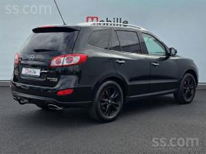 Melns Hyundai Santa Fe 2010 Rīga, ar dzinēja tilpumu 2.20 L un nobraukumu 217 tūkst. km par 6900 €, foto 7 vietnē AUTOMOTO.COM.LV