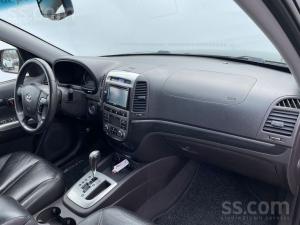 Melns Hyundai Santa Fe 2010 Rīga, ar dzinēja tilpumu 2.20 L un nobraukumu 217 tūkst. km par 6900 €, foto 8 vietnē AUTOMOTO.COM.LV