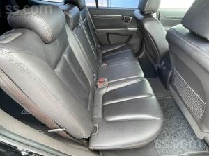Melns Hyundai Santa Fe 2010 Rīga, ar dzinēja tilpumu 2.20 L un nobraukumu 217 tūkst. km par 6900 €, foto 17 vietnē AUTOMOTO.COM.LV