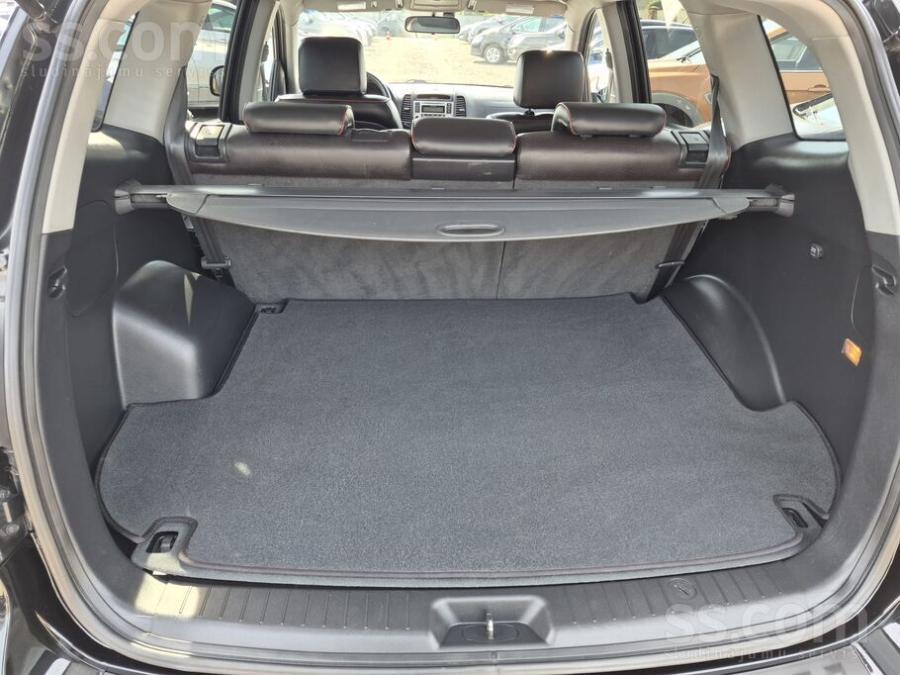 Melns Hyundai Santa Fe 2010 Daugavpils, ar dzinēja tilpumu 2.20 L un nobraukumu 0 tūkst. km par 4950 €, foto 17 vietnē AUTOMOTO.COM.LV