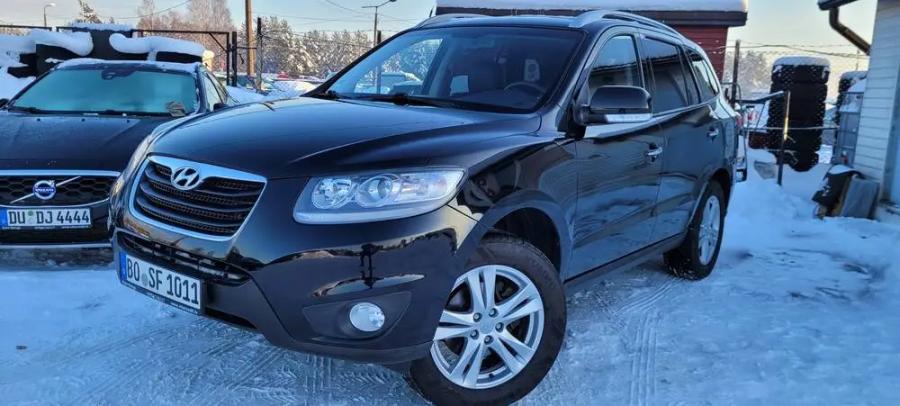 Melns Hyundai Santa Fe 2010 Rīga, ar dzinēja tilpumu 2.20 L un nobraukumu 259 tūkst. km par 8900 €, foto 4 vietnē AUTOMOTO.COM.LV