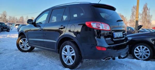 Melns Hyundai Santa Fe 2010 Rīga, ar dzinēja tilpumu 2.20 L un nobraukumu 259 tūkst. km par 8900 €, foto 5 vietnē AUTOMOTO.COM.LV