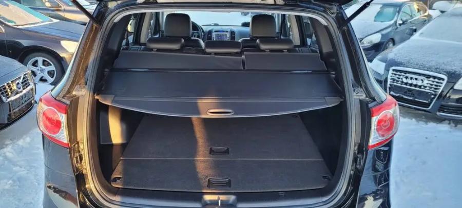 Melns Hyundai Santa Fe 2010 Rīga, ar dzinēja tilpumu 2.20 L un nobraukumu 259 tūkst. km par 8900 €, foto 19 vietnē AUTOMOTO.COM.LV