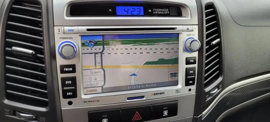 Melns Hyundai Santa Fe 2010 Rīga, ar dzinēja tilpumu 2.20 L un nobraukumu 259 tūkst. km par 8900 €, foto 21 vietnē AUTOMOTO.COM.LV
