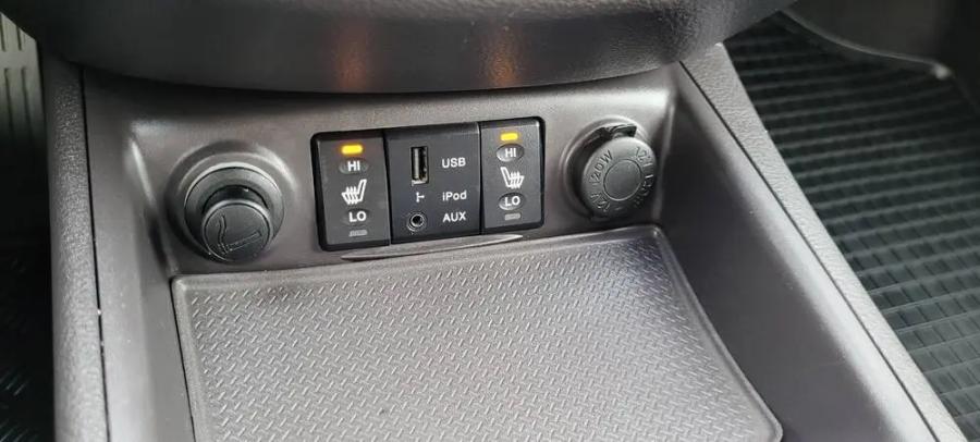 Melns Hyundai Santa Fe 2010 Rīga, ar dzinēja tilpumu 2.20 L un nobraukumu 259 tūkst. km par 8900 €, foto 22 vietnē AUTOMOTO.COM.LV