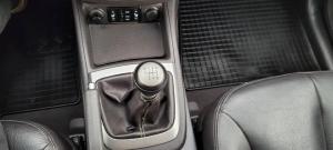 Melns Hyundai Santa Fe 2010 Rīga, ar dzinēja tilpumu 2.20 L un nobraukumu 259 tūkst. km par 8900 €, foto 24 vietnē AUTOMOTO.COM.LV