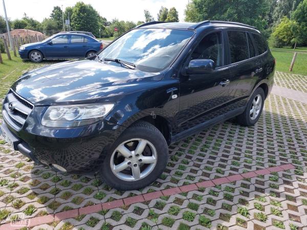 Melns Hyundai Santa Fe 2010 Joniškis, ar dzinēja tilpumu 2.20 L un nobraukumu 268 tūkst. km par 4000 €, foto 2 vietnē AUTOMOTO.COM.LV
