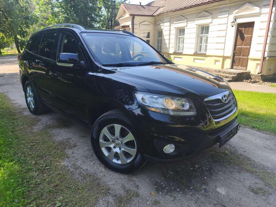 Melns Hyundai Santa Fe 2010 Utena, ar dzinēja tilpumu 2.20 L un nobraukumu 242 tūkst. km par 4850 €, foto 3 vietnē AUTOMOTO.COM.LV