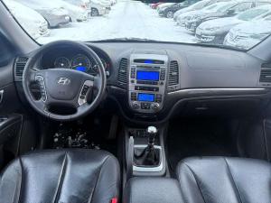 Melns Hyundai Santa Fe 2011 Tauragė, ar dzinēja tilpumu 2.00 L un nobraukumu 259 tūkst. km par 5200 €, foto 12 vietnē AUTOMOTO.COM.LV
