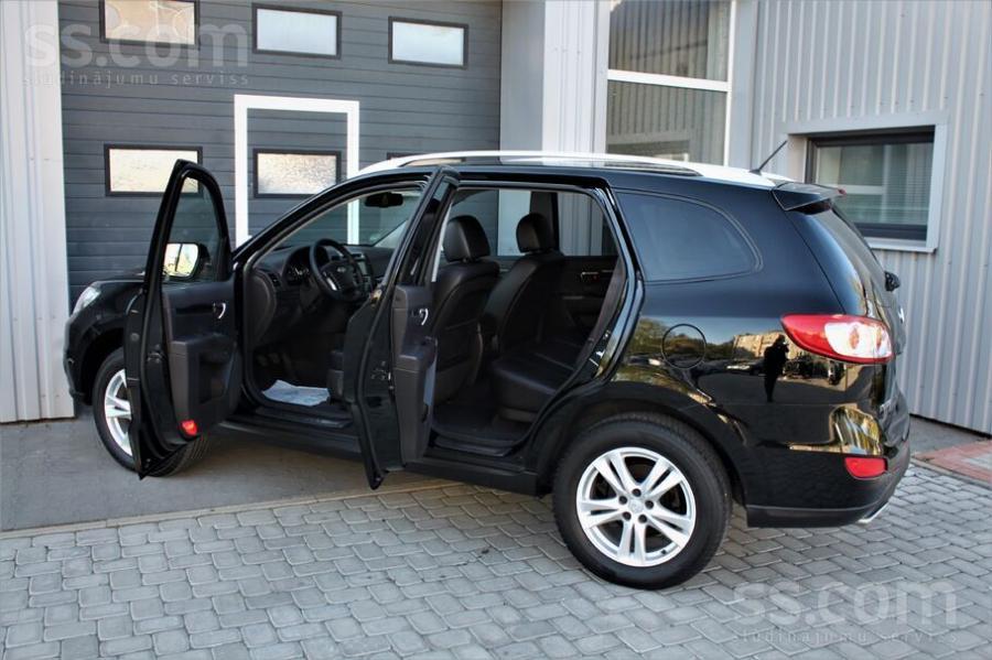 Melns Hyundai Santa Fe 2011 Rīga, ar dzinēja tilpumu 2.20 L un nobraukumu 0 tūkst. km par 7490 €, foto 10 vietnē AUTOMOTO.COM.LV