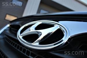 Melns Hyundai Santa Fe 2011 Rīga, ar dzinēja tilpumu 2.20 L un nobraukumu 0 tūkst. km par 7490 €, foto 11 vietnē AUTOMOTO.COM.LV