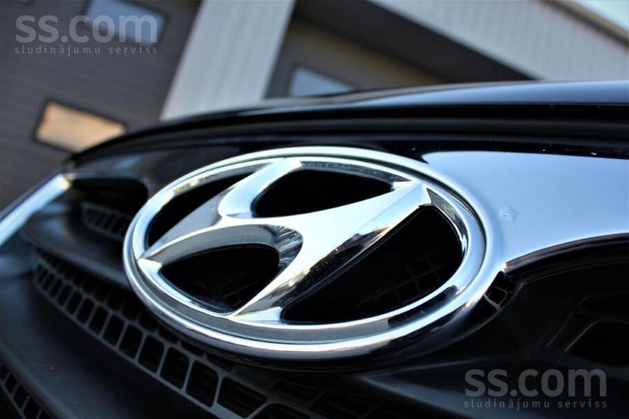 Melns Hyundai Santa Fe 2011 Rīga, ar dzinēja tilpumu 2.20 L un nobraukumu 0 tūkst. km par 7490 €, foto 11 vietnē AUTOMOTO.COM.LV