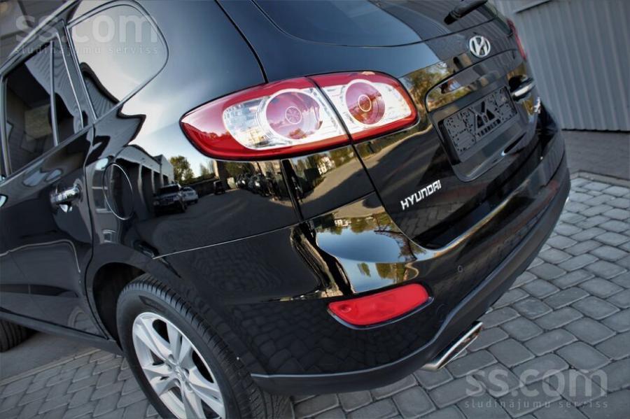 Melns Hyundai Santa Fe 2011 Rīga, ar dzinēja tilpumu 2.20 L un nobraukumu 0 tūkst. km par 7490 €, foto 16 vietnē AUTOMOTO.COM.LV