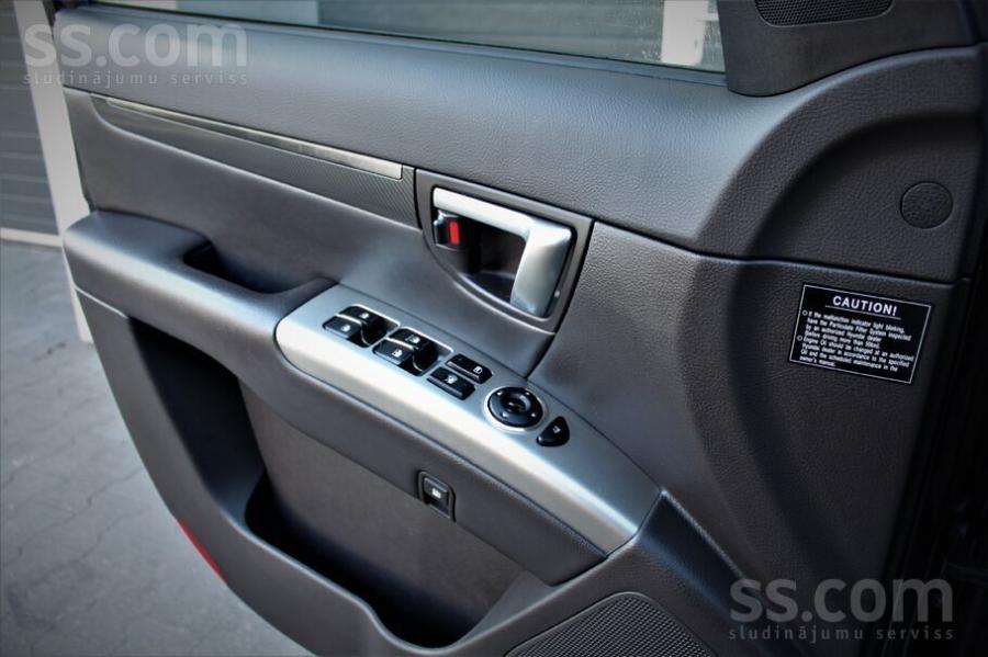 Melns Hyundai Santa Fe 2011 Rīga, ar dzinēja tilpumu 2.20 L un nobraukumu 0 tūkst. km par 7490 €, foto 18 vietnē AUTOMOTO.COM.LV
