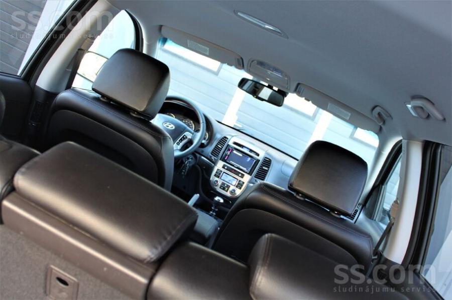 Melns Hyundai Santa Fe 2011 Rīga, ar dzinēja tilpumu 2.20 L un nobraukumu 0 tūkst. km par 7490 €, foto 32 vietnē AUTOMOTO.COM.LV