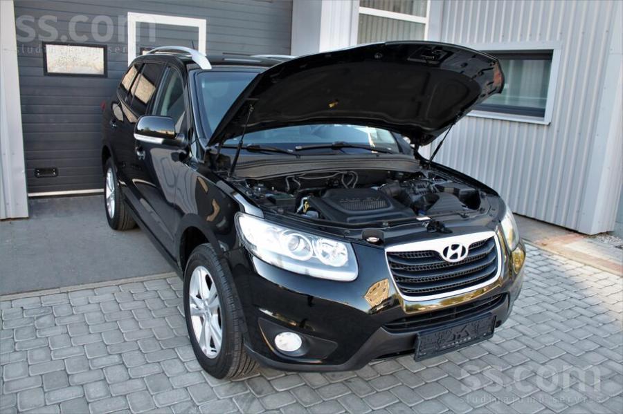 Melns Hyundai Santa Fe 2011 Rīga, ar dzinēja tilpumu 2.20 L un nobraukumu 0 tūkst. km par 7490 €, foto 35 vietnē AUTOMOTO.COM.LV