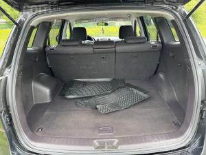 Black Hyundai Santa Fe 2011 in Riga, with an engine capacity of 2.20 L and mileage of 0 thousand km for 5950 €, photo 29 on AUTOMOTO.COM.LV