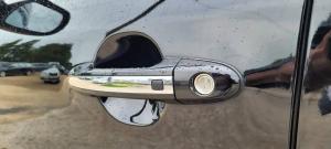 Melns Hyundai Santa Fe 2011 Rīga, ar dzinēja tilpumu 2.20 L un nobraukumu 230 tūkst. km par 6500 €, foto 13 vietnē AUTOMOTO.COM.LV