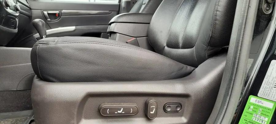 Melns Hyundai Santa Fe 2011 Rīga, ar dzinēja tilpumu 2.20 L un nobraukumu 230 tūkst. km par 6500 €, foto 25 vietnē AUTOMOTO.COM.LV