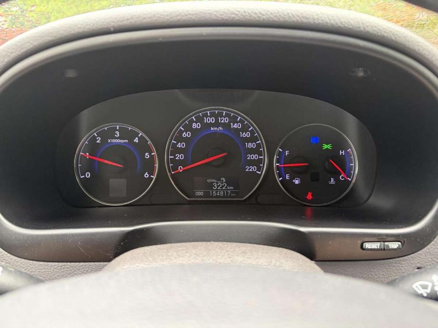 Melns Hyundai Santa Fe 2011 Kauņa, ar dzinēja tilpumu 2.20 L un nobraukumu 155 tūkst. km par 7800 €, foto 9 vietnē AUTOMOTO.COM.LV