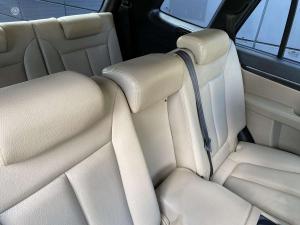 Black Hyundai Santa Fe 2011 in Marijampole, with an engine capacity of 2.20 L and mileage of 237 thousand km for 6999 €, photo 49 on AUTOMOTO.COM.LV