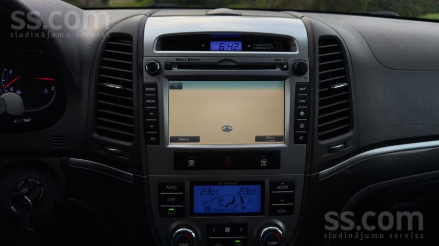 Melns Hyundai Santa Fe 2011 Rīga, ar dzinēja tilpumu 2.20 L un nobraukumu 315 tūkst. km par 4900 €, foto 10 vietnē AUTOMOTO.COM.LV